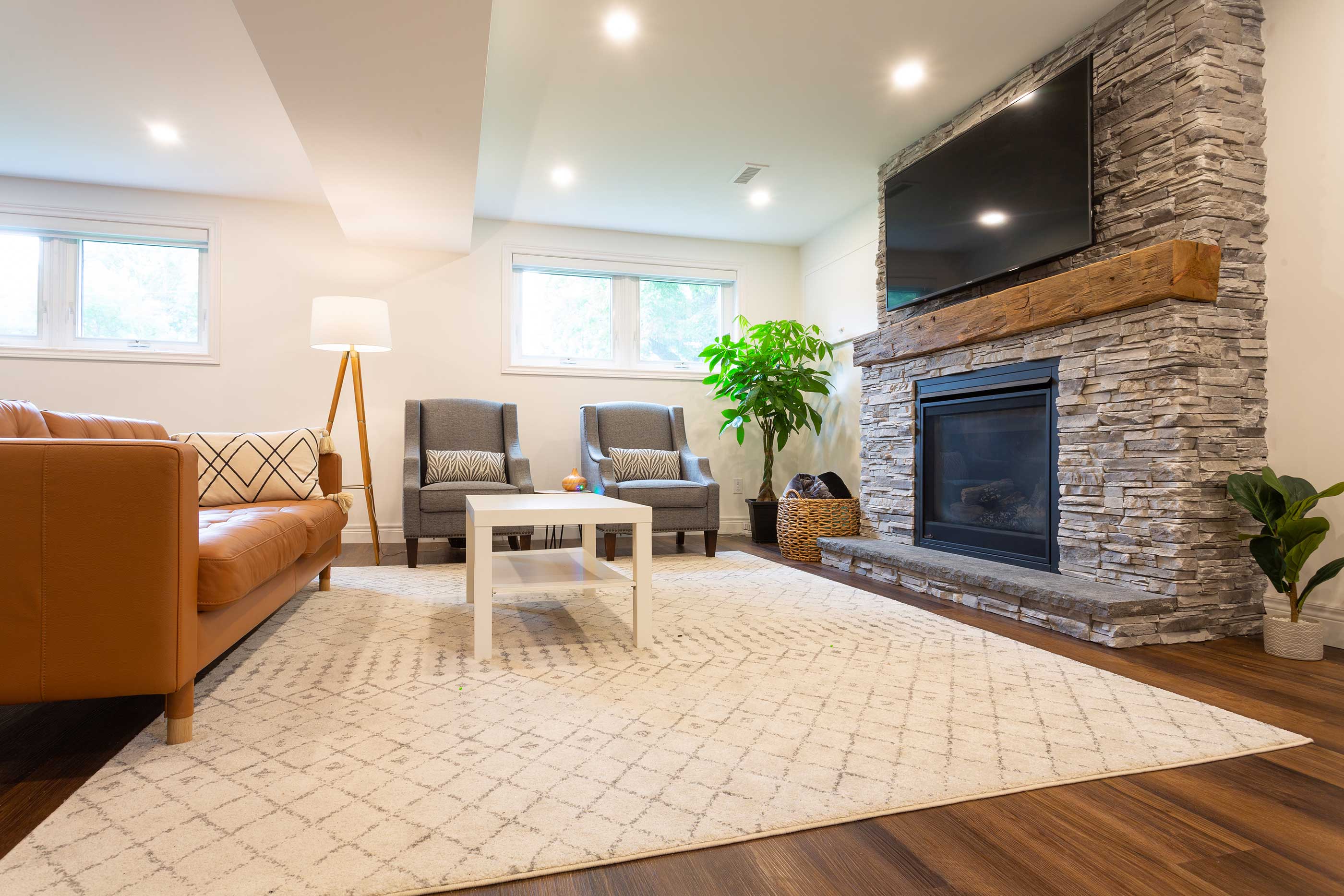 Maple Ridge Living - Renovations and Landscapes